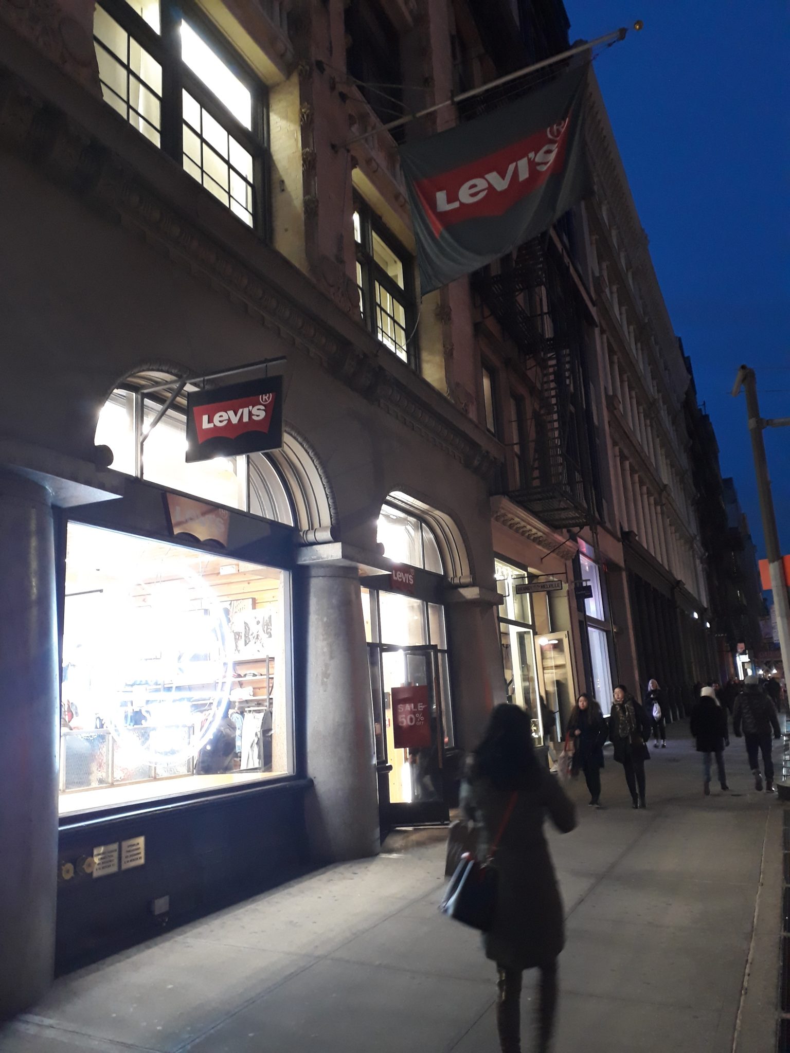 Levi's: inovação e autenticidade da marca - Blog Ideiamais